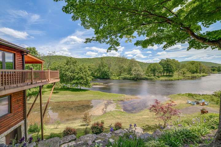 W Branch Del Cabin Fully Equipped: Private Island - Deposit, NY