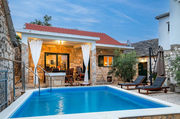 Villa Oaza Primošten With Heated Pool - Primošten