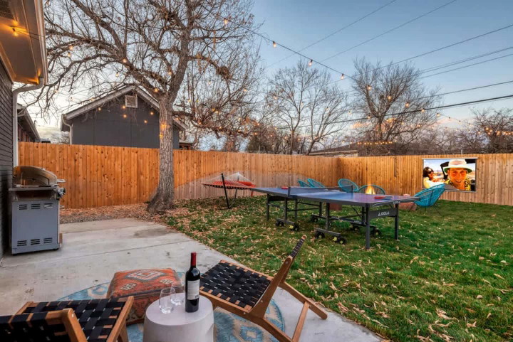 Game Room, Cinema & Fire Pit Backyard - Thornton, CO
