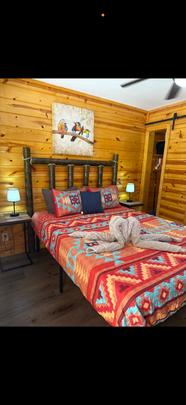 12 On The Ridge @ Sterling Ridge. Pets Welcome! - Pigeon Forge, TN