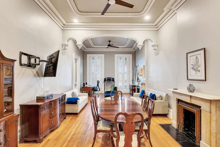 Center Square Brownstone Luxury - Albany, NY