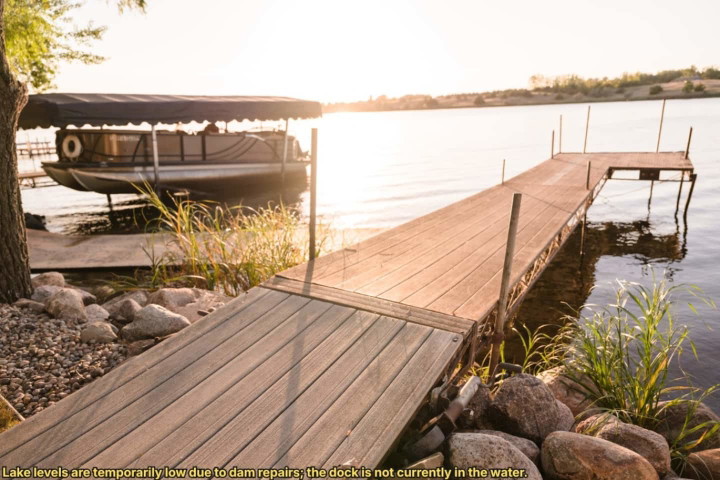 Richmond Lakeside Retreat - Aberdeen, SD
