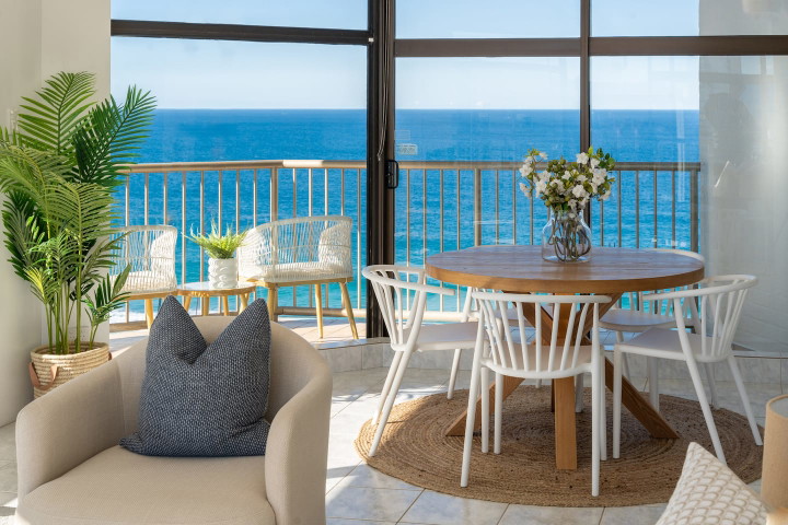 Opulent Beachfront Daydream! 2b Designer Apartment - South Stradbroke Island