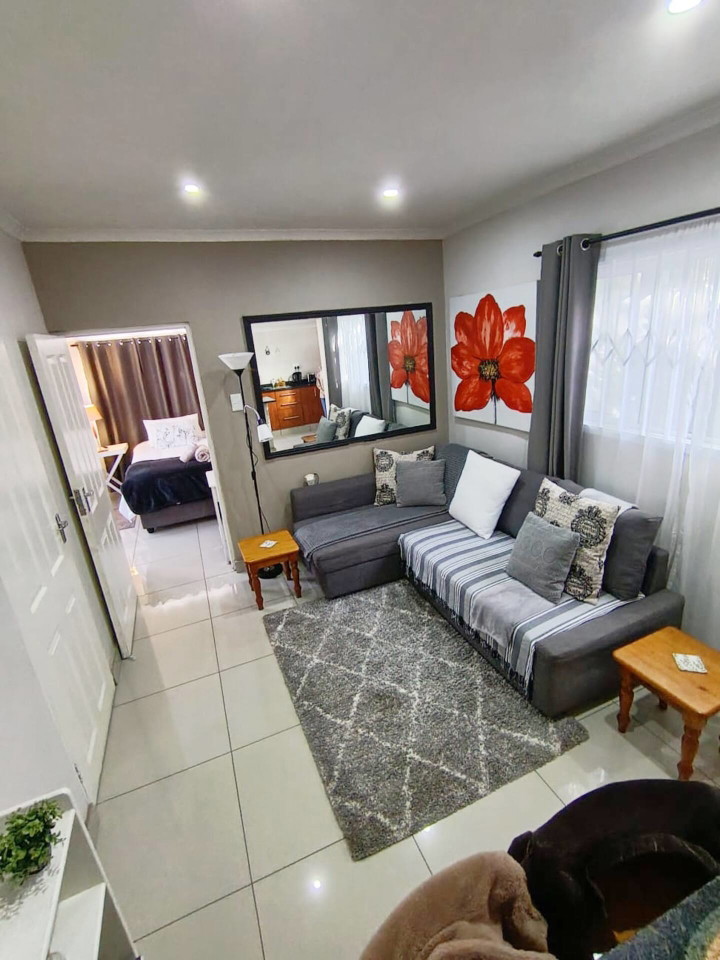 Limeleaf Hideaway, King Bed, Wi Fi, Netflix - Durban