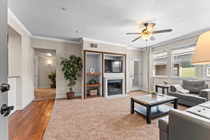 South Reno 1br · Mini Golf, Hot Tub & Gym Access - Reno, NV
