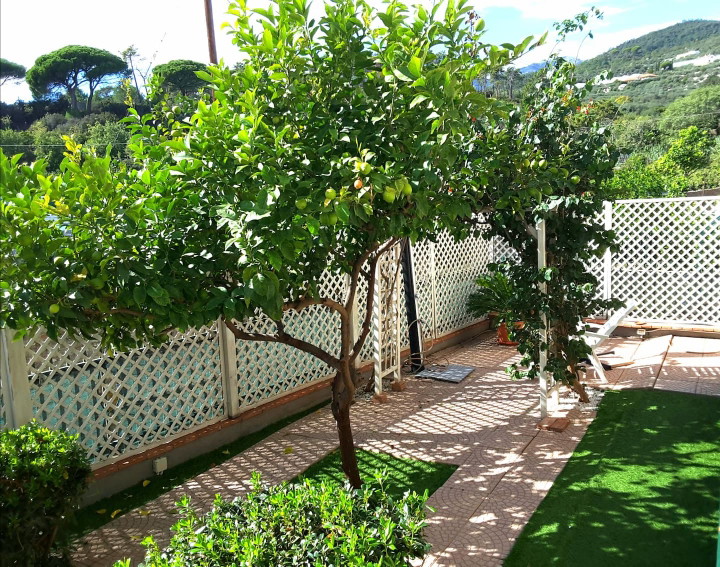 Appartamento Ornella Con Giardino Vicino Al Mare. - Pietra Ligure