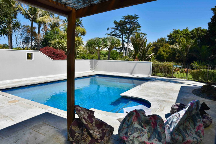 The Boardroom Chalet - Gisborne