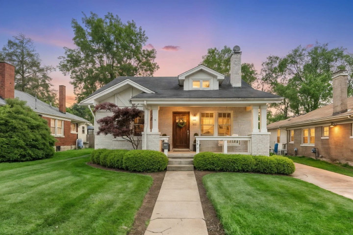 Hot Tub | Walkable | Patio | Fire Pit | Game Room - Lexington, KY