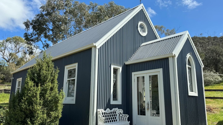 The Tin Tabernacle With Spa - Adelaide Hills Council