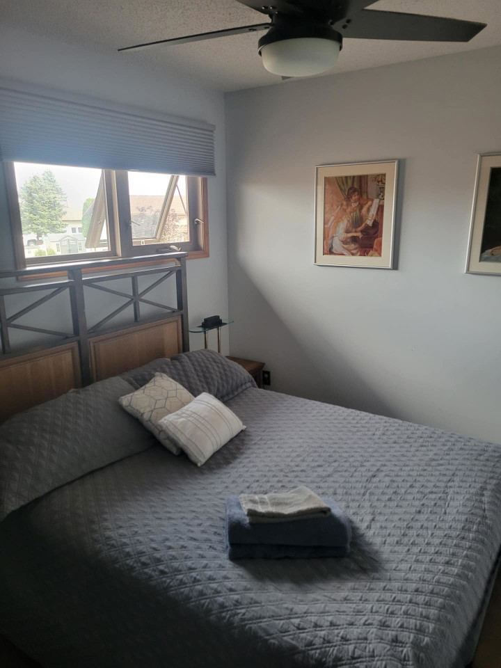 Eastglen Decathlon Room - Medicine Hat