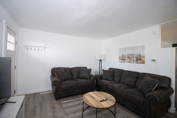 Great Location-king Bed-covered Parking - Farmington, NM