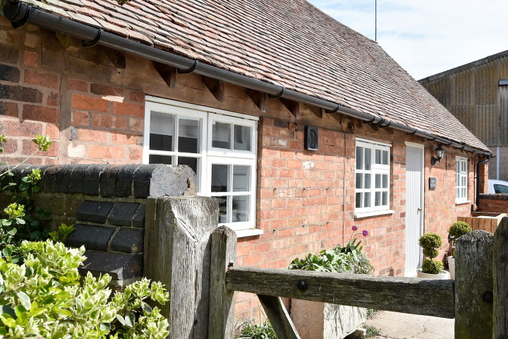 Dairy Cottage: 2 Bedrooms, Leamington Spa - Royal Leamington Spa