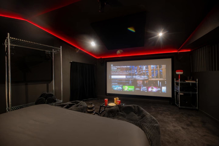 Cinéma Privé Infinityroom Angoulême - Angoulême