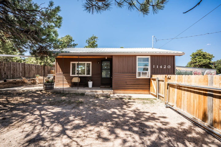 Forest Cabin-steps From Cafe- Fenced Yard! - Colorado