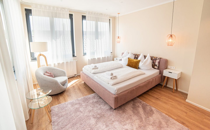 Suite Rosée Avec Balcon - Neckarsulm