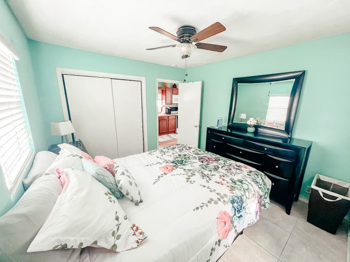 Adorable 1 Bedroom In The Heart Of Tarpon Springs - Tarpon Springs, FL