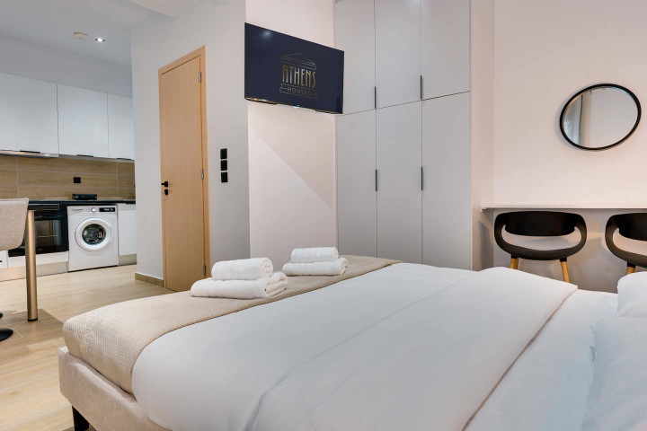Citylife Studio 2'from Metaxourgio Station 2a - Athen