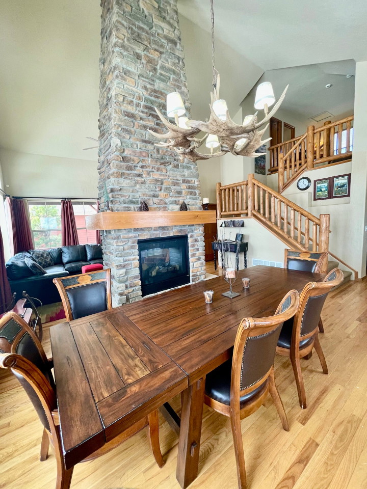 Spacious 5br On The Mountain Ski Trail Access Hot Tub & Deck - Colorado