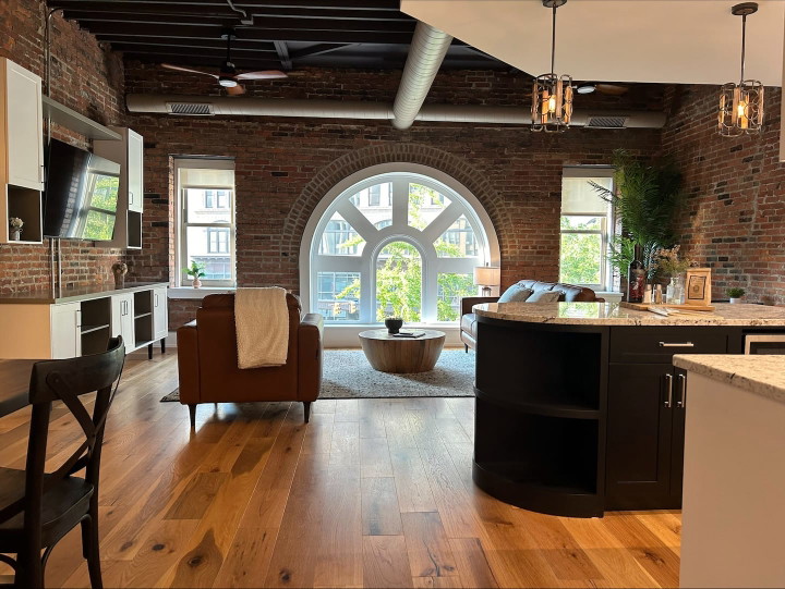 "Historic Charm - Loft In The Heart Of Cleveland" - Cleveland, OH