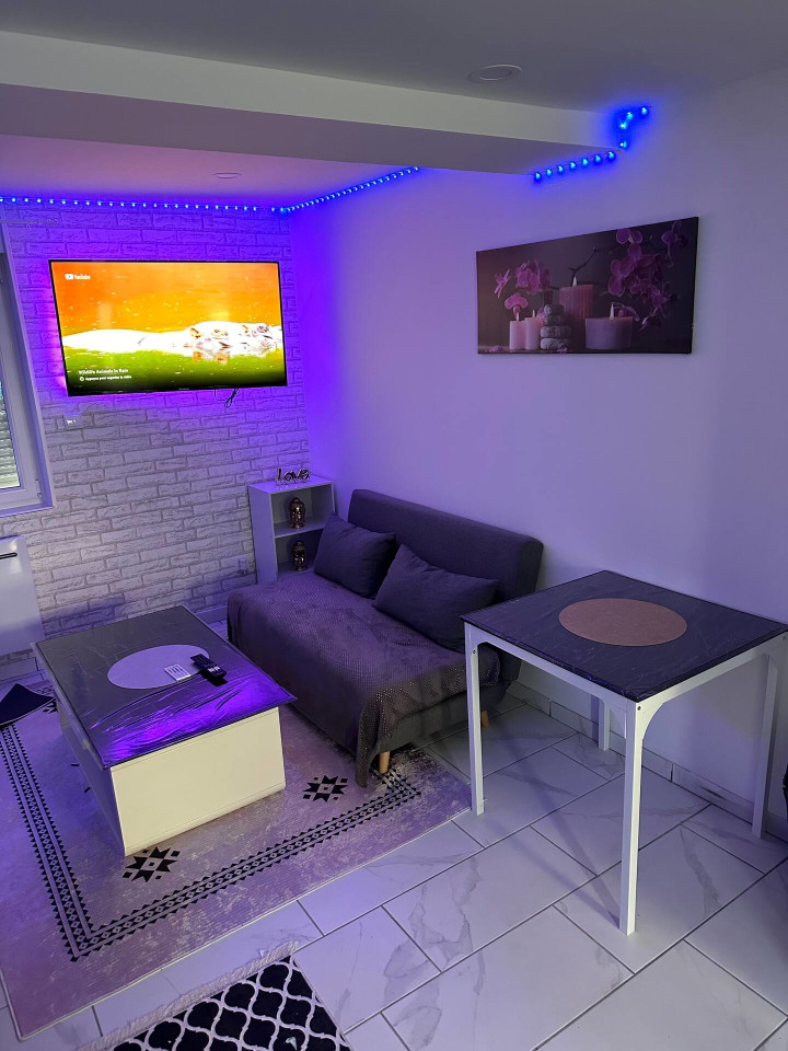 Le Fabulous : Studio Chic Arrivée Autonome - Montluçon