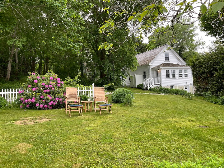 Downtown Wellfleet Antique - Perfect Location! - Wellfleet, MA