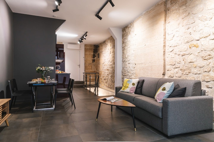Rare Acsplit-level In The Very Heart Of Paris - Paris