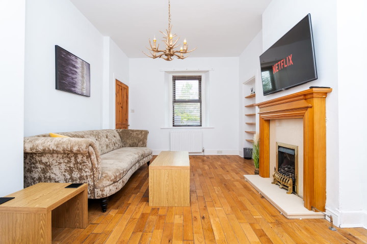 2br Annan Stay | Free Parking | Sleeps 4 - Lockerbie