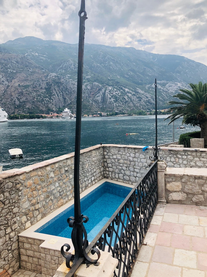 Large Luxury Waterfront Villa With Pool For 15 Ppl - Kotor
