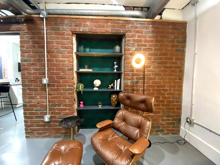 Downtown Underground Stylish Apt - Greensboro, NC