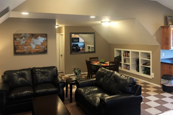 East Layton 2 Bedroom Sanctuary - Layton, UT
