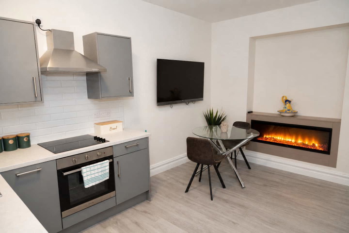 Modern Apartment | Steps From The Waterfront - Cork
