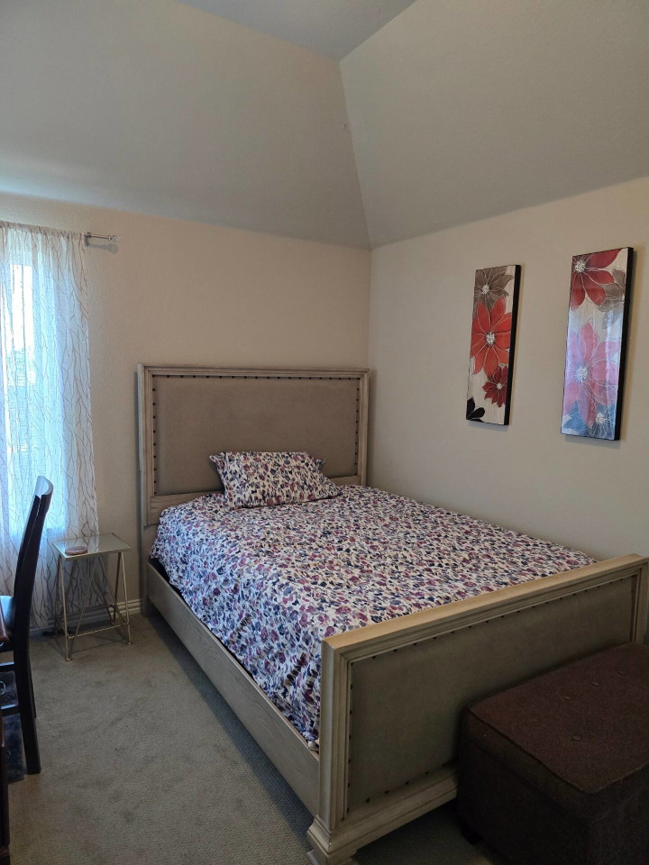 Your Private Bedroom. The Perfect Home For Couple. - Roanoke, TX