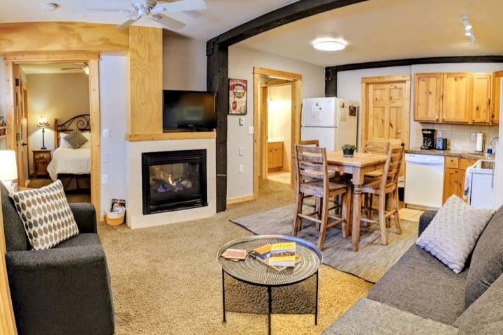 Downtown Hideaway - Estes Park, CO