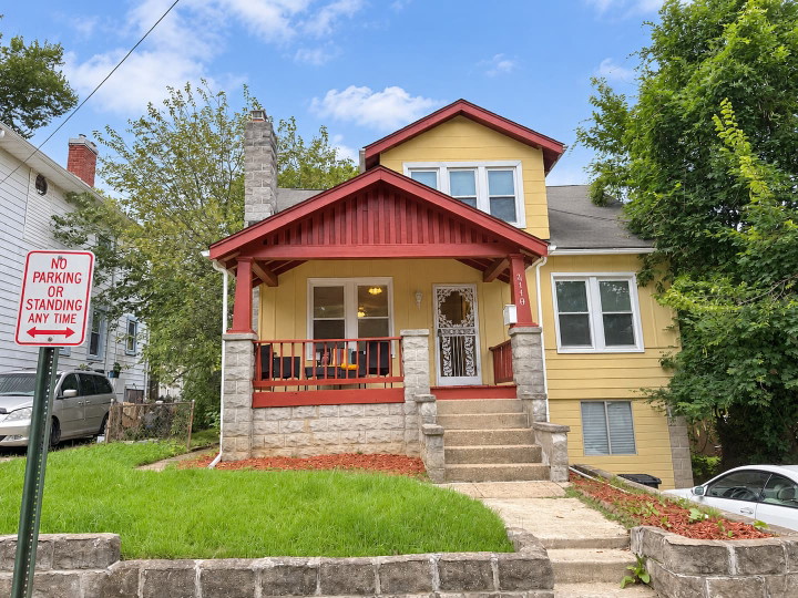 1 Min To Dc Large 4brdm Home W/ Driveway & Deck - Hyattsville, MD