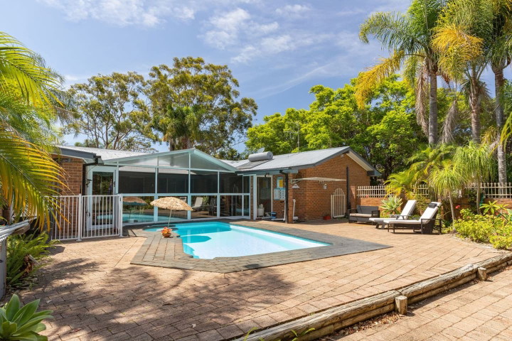 Tulloch Estate - Forster