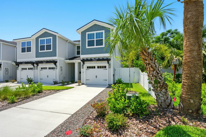 "After Dune Delight", New 3 Br, 2.5 Bath Townhome - Jacksonville Beach, FL