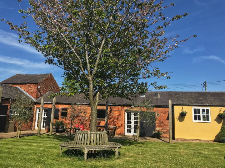 The Old Stables Retreat, Northfield Farm - Melton Mowbray