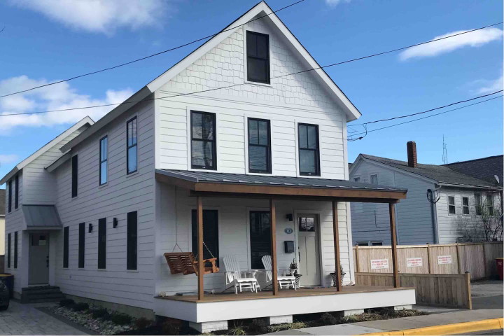 Stunning Rustically Modern Downtown Lewes Home - Lewes, DE