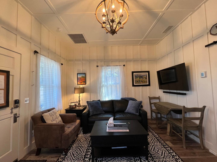 Downtown Cozy Cottage, 2 Blocks From City Square! - Paso Robles, CA