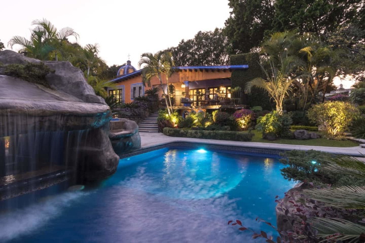 Casa Cuernavaca Con Espectacular Alberca Y Jardín - Cuernavaca