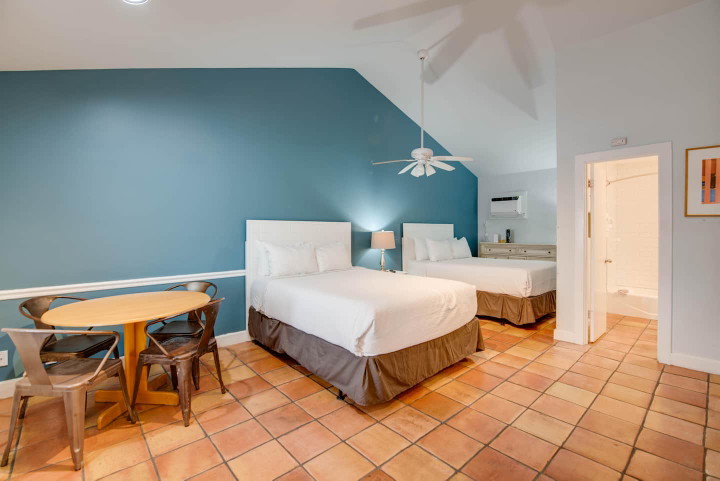 Egret Suite | Bright Retreat, Hot Tubs, Near Duval - Key West, FL