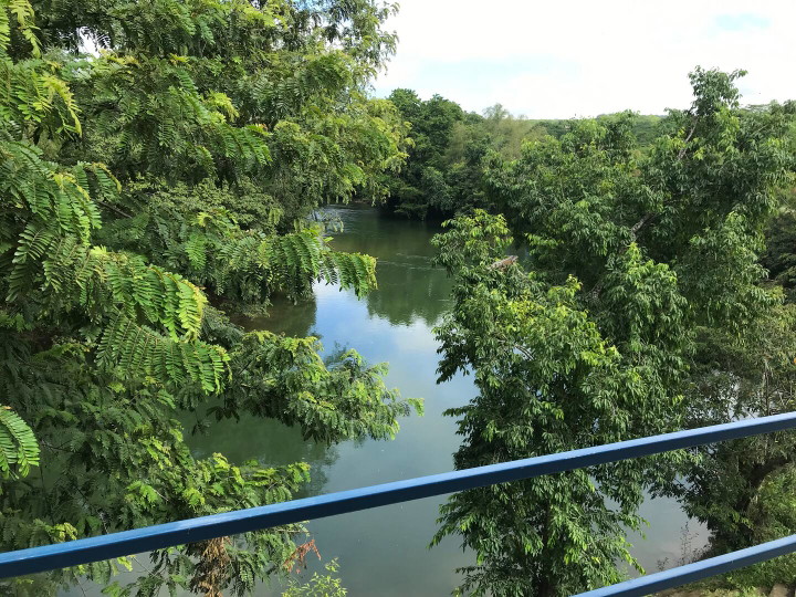 Cozy Studio With Views Of The Mopan River - Belize
