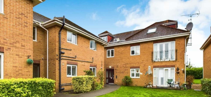 Penthouse With Amazing View - Romford