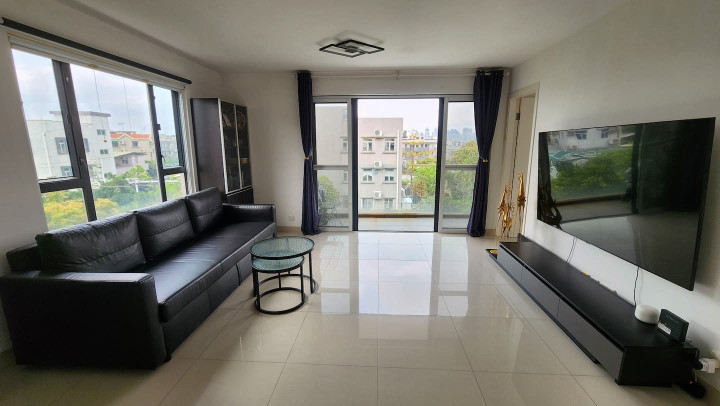 Serene 70m² Village Home 75" Home Cinema & Office - Shenzhen