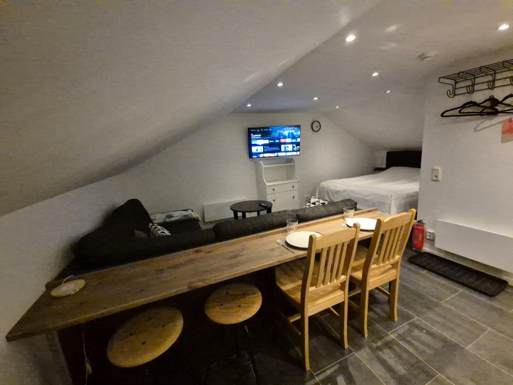 Lgh För 4, Dusch, Kök, Egen Ingång, Fri Parkering - Luleå