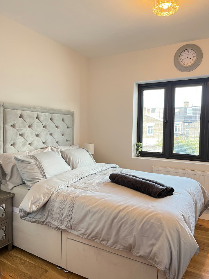 Modern Cozy Studio  Fast Links To Central London! - London, UK