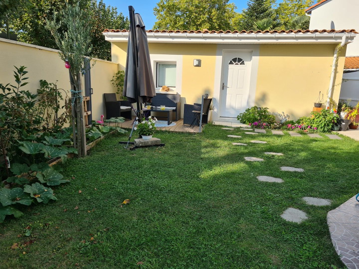 Studio Aya Indépendant Tout éQuipé Avec Jardin - Lormont