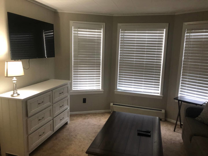 First Floor One Bedroom With A Yard - Manchester, NH
