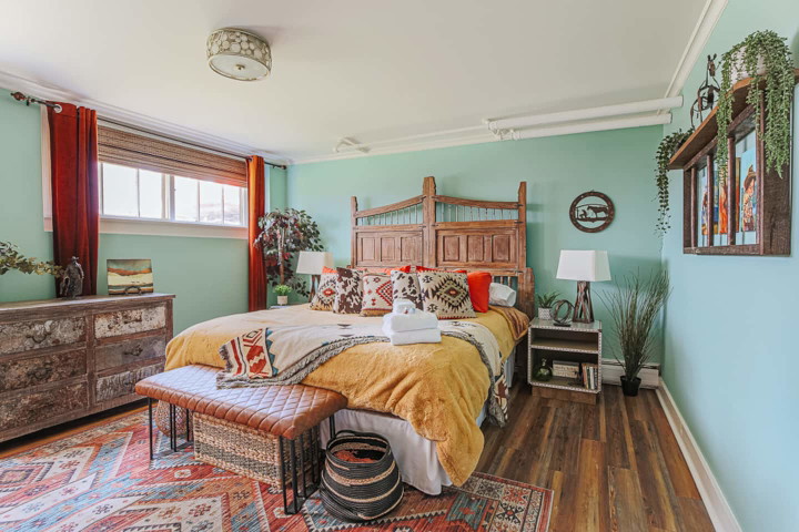 Urban Cowboy Suite: Private Workspace, Walkable - Staunton, VA