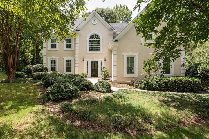 New Southern Charm Atl 4 Bdr/3 Bath Executive Home - Johns Creek, GA